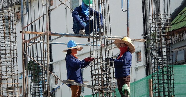 Increasing heat stress will strongly reduce labour productivity ...