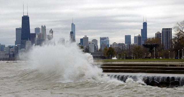 Adaptation to sea level rise: where to protect and when to start ...