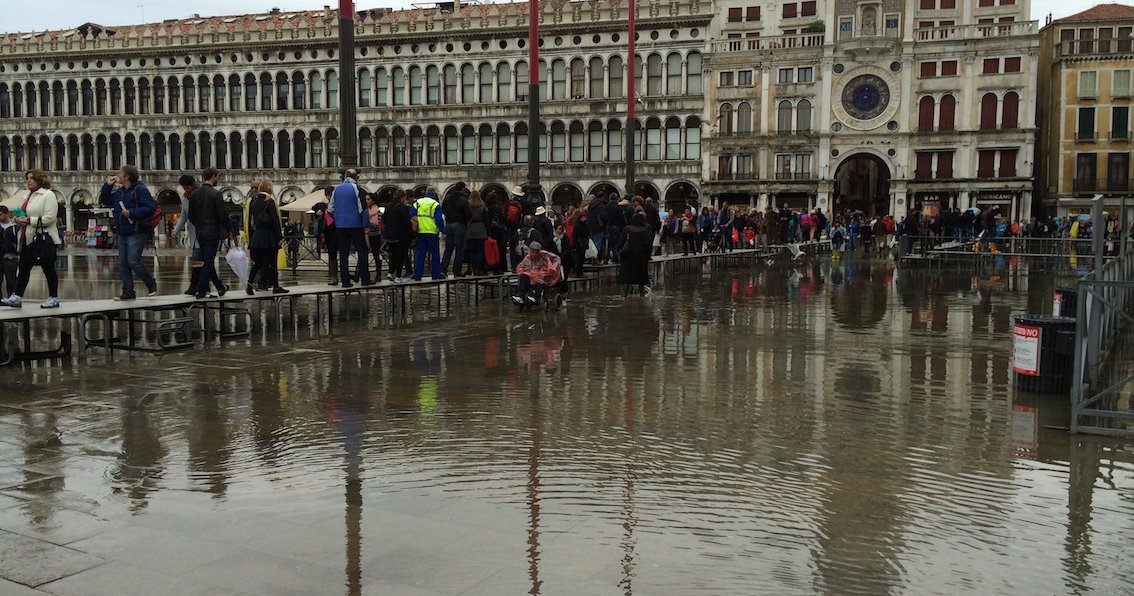 Historic palaces of Venice provide a clue for sea level rise since 1350 ...